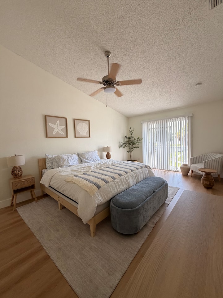 The Sandy Oasis - New Smyrna Beach, FL