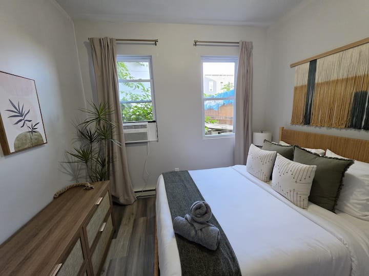 3br/2ba Near Nyc | King Bed + Sleeps 10 - Manhattan, NY