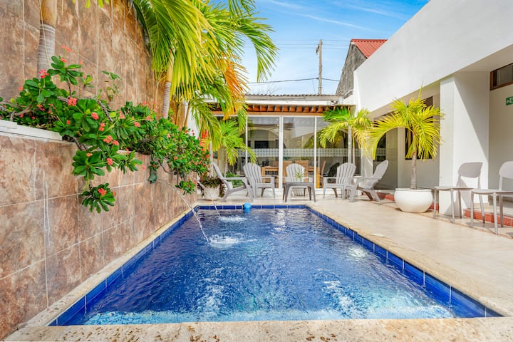 Beautiful 7br House With Pool Old Town - Cartagena, Colombia