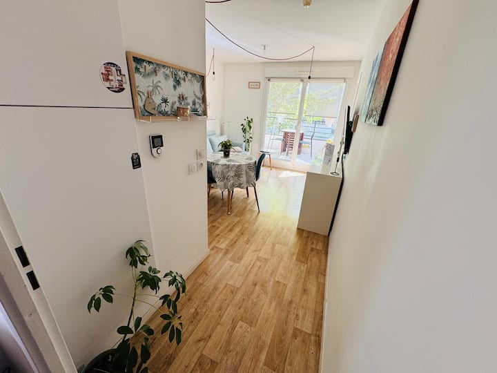 Appartement 34m² - Cosy - 10' Gare De Chelles - ibis budget Marne la Vallée Chelles