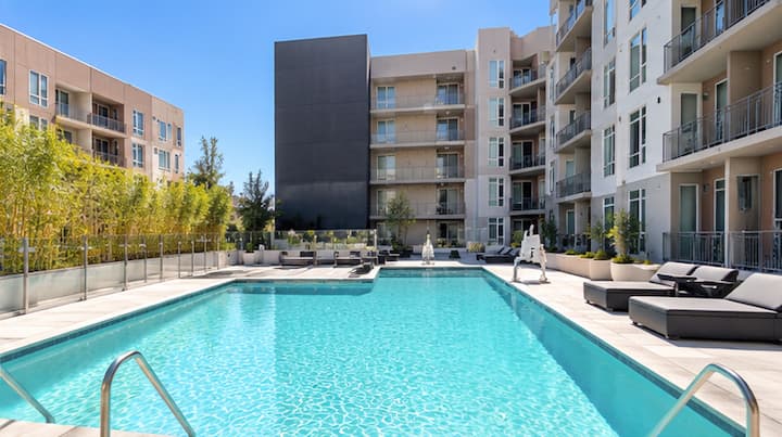 Seoul Vista Near Dtla [Free Parking & Pool] - Vernon, CA