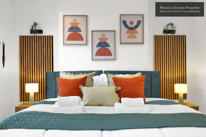 4br Home | Sleeps 9 | Free Parking & Wifi * London - London