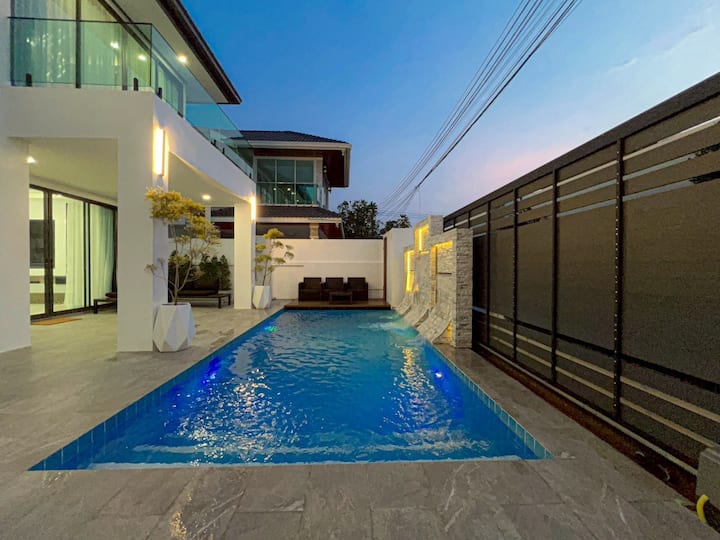 Pattaya Jomtien 5br Pool Villa | Near Beach - Pattaya City