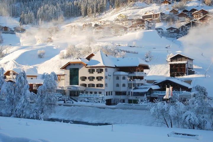 Doppelzimmer Mit Schlafsofa & Trennwand Im Auhof - Ischgl