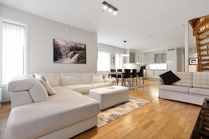 Spacious 4br Home | Central Oslo | Free Wi-fi - Oslo