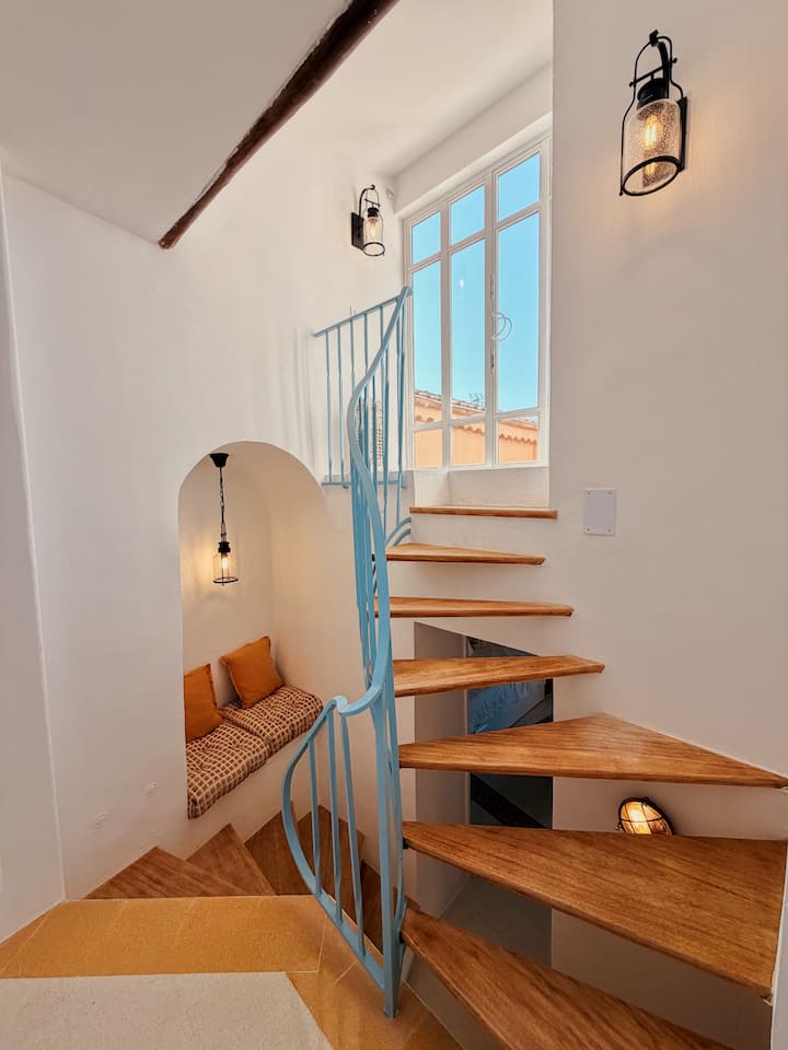 Medieval Village House | Sea & Castle Views - Monte Carlo