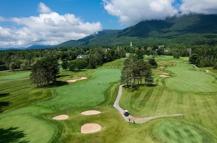 Ada King Room W/ Roll-in Shower & Views - Manchester, VT