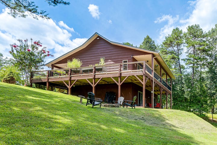 Serene Wooded Cabin W/ Decks, 4 Mi To Dtwn Murphy - Murphy, NC