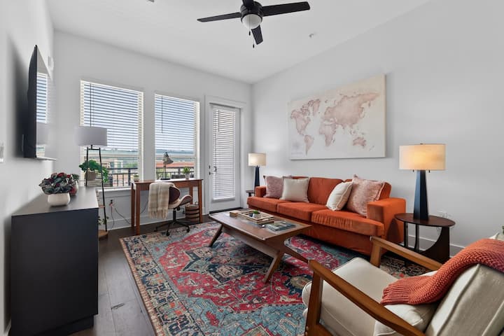 Modern 1br Apt. Long Term. Downtown. Pool. Parking - バーミンガム, AL