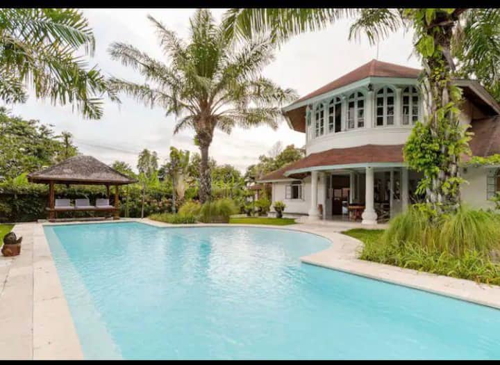 A Cozy Luxury Vila With Pool, Garden, Pet Friendly - Bali
