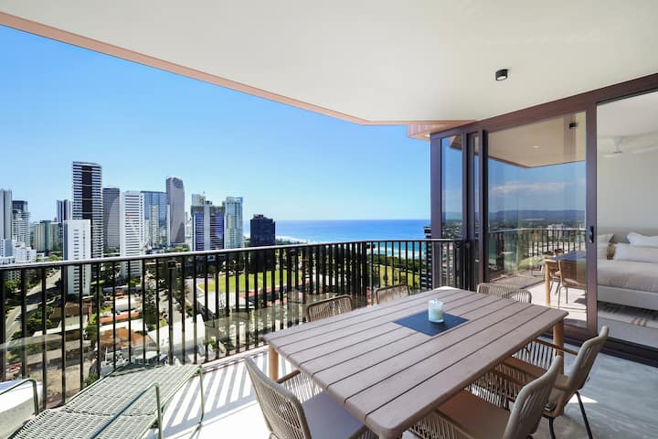 Luxe Escape At Yves - Broadbeach