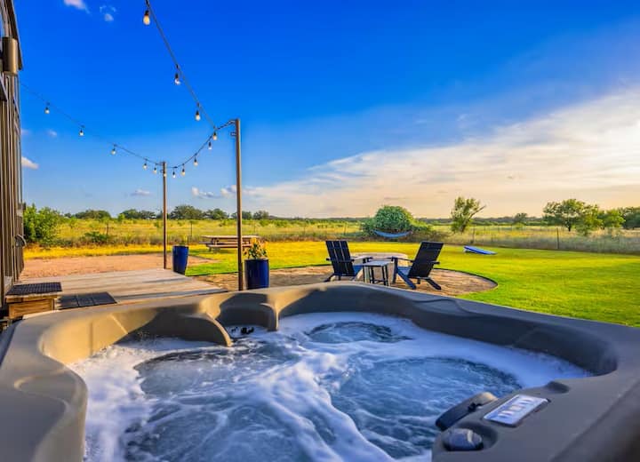 Henley | Stargazing, Hot Tub & Private Yard - Fredericksburg, TX