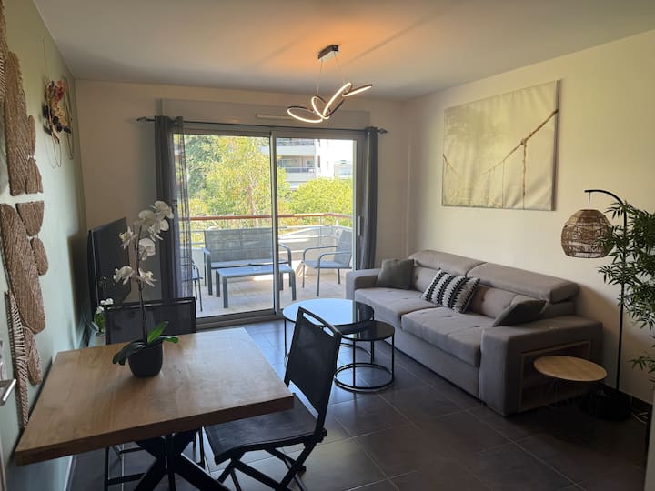 Appartement Moderne Sur La Côte Dazure - Cagnes-sur-Mer