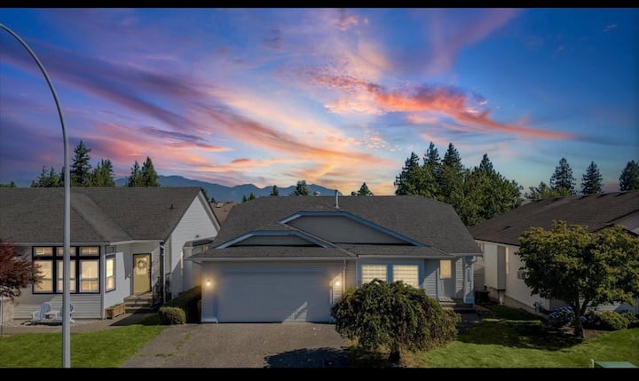 Lovely Home - Chilliwack