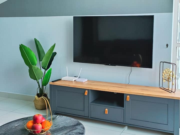 Mont Kiara 6 Pax Stay | Nice View-nextflix - プタリン・ジャヤ