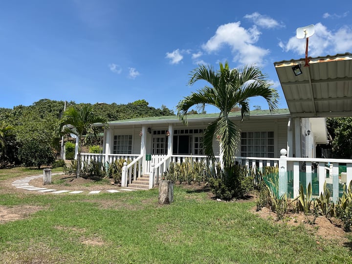 Casa Turistica Villa Casa Blanca - La Mesa