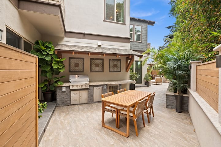 Beacons Beach Retreat | Steps From The Sand - Encinitas, CA