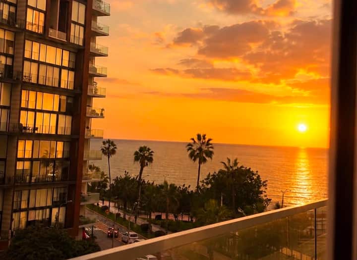 Luxury Ocean View Miraflores Malecón Pool 3br - Peru