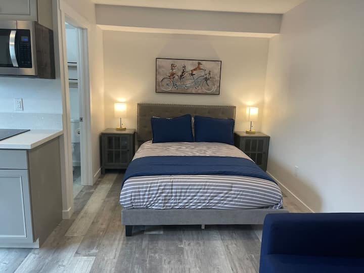 Adorable Studio, Kitchen, Bath, Ac, Wi-fi, Laundry - Miramar - San Diego