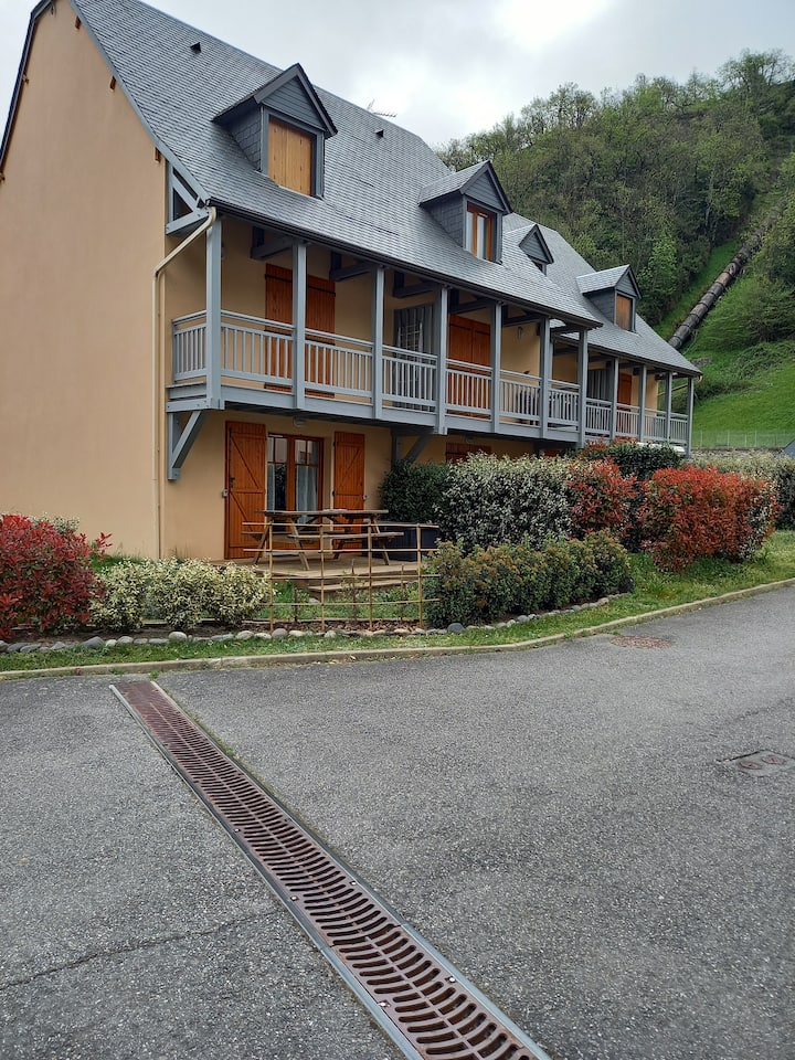 Appartement T2 à Louer Ete Hiver Cures Situé Rdc - Luz-Saint-Sauveur