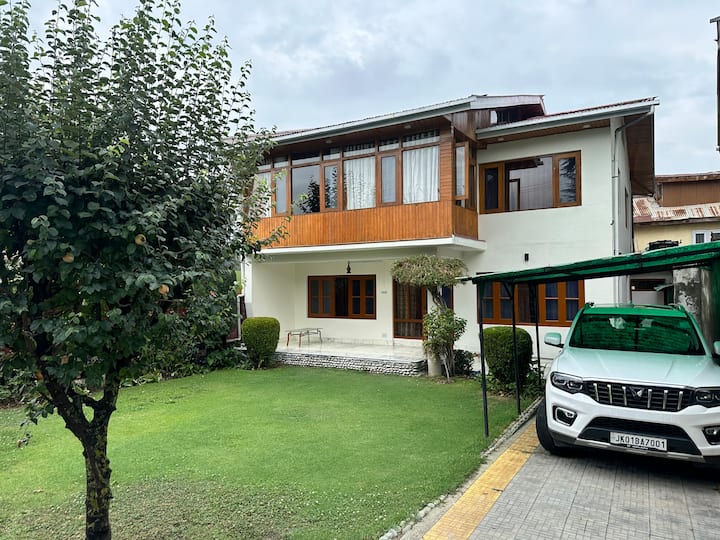 Grand Shamim Whole Villa - Srinagar