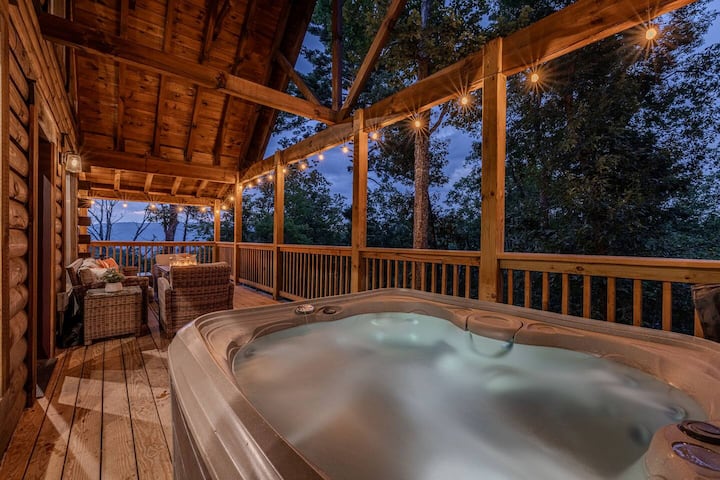 Bear Bungalow -2 Bedrooms + Loft With 4 Twin Beds! - Townsend, TN