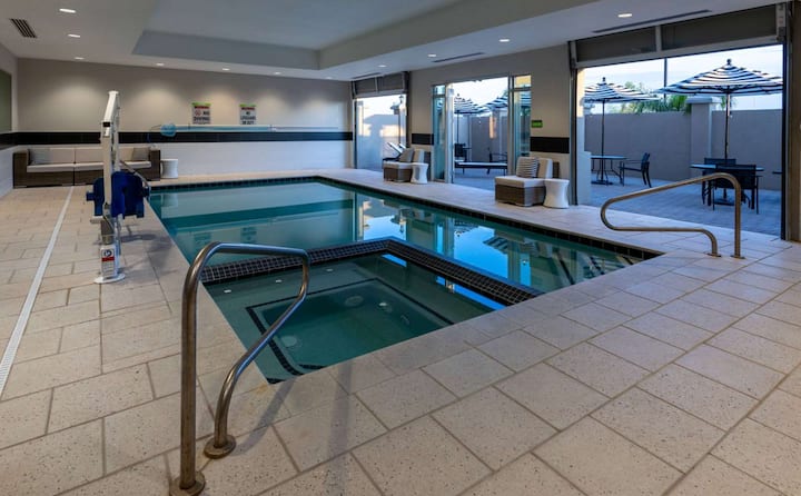 La Quinta Maricopa | King Deluxe | Indoor Pool - Maricopa, AZ