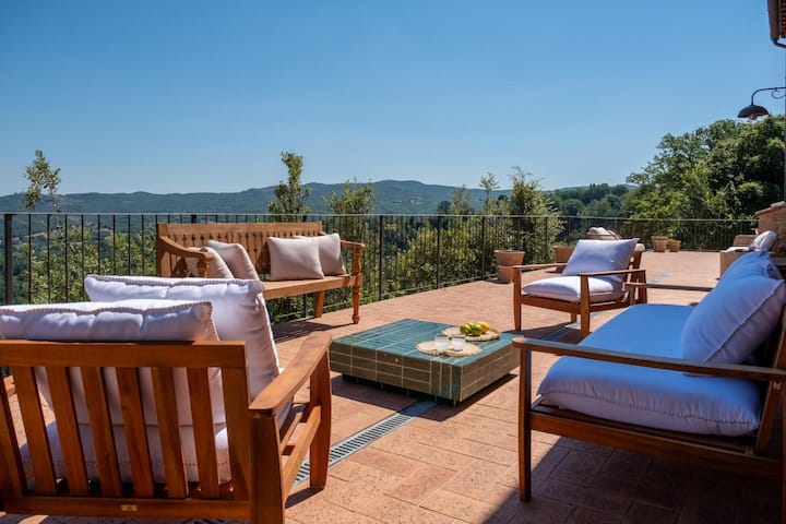 Newly Renovated Villa Pool & View - Umbría