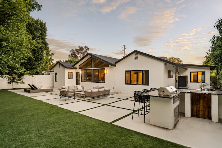 Executive 4br/4ba Home Near Universal Studios - Burbank, CA