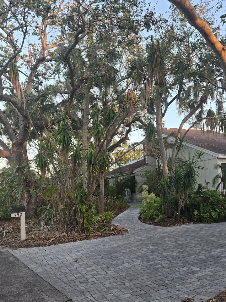 House Located On Siesta Key - Sarasota, FL