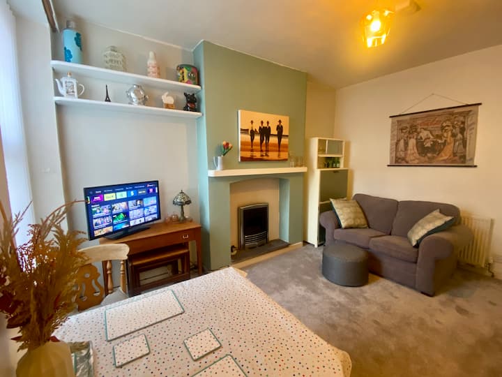 Two Bedroom House In The Heart Of Menai Bridge - Bangor