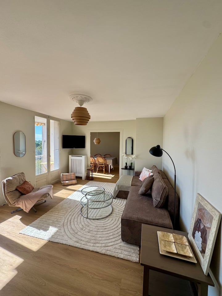 Superbe Appartement Rénové Calme Avec Belle Vue. - Saint-Cannat