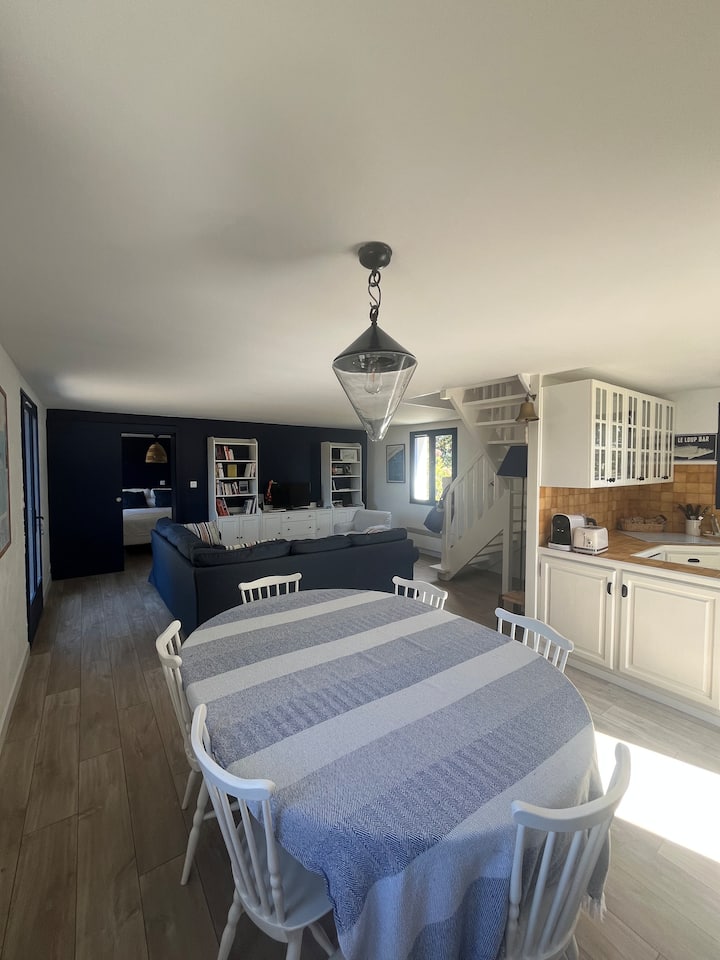 Grand-pré, Maison Familiale Rénovée, Au Calme - Sauzon