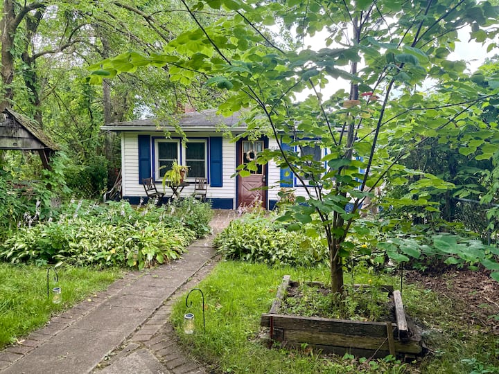 Flint Lake Cottage. - Valparaiso, IN