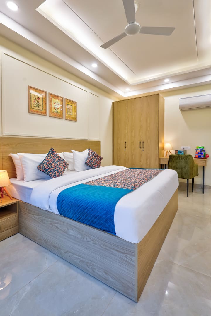 The Hangout 2-bhk Balcony Golf Course Road - Gurugram