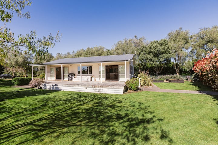 The Cottage At Tukituki Orchard - Clive