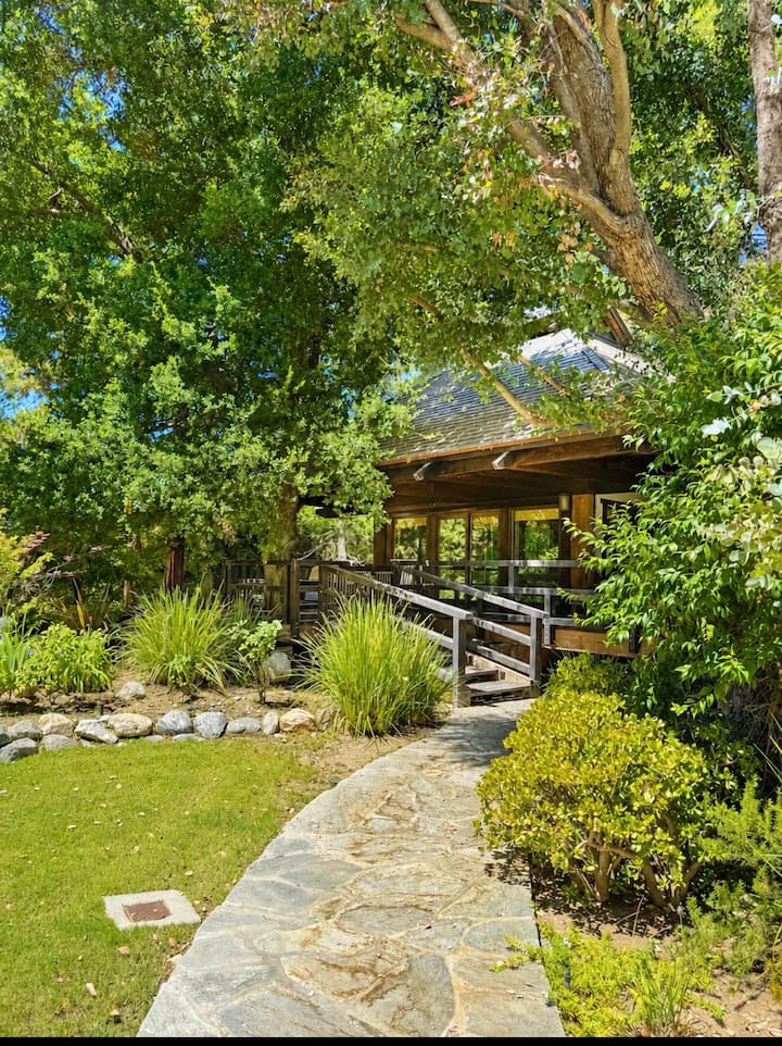 Private Tibetan Teahouse-a Magical Retreat - Los Angeles