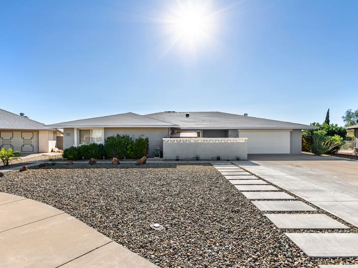 Eclectic Hideaway I 3br, Ensuites, Fenced, Sunsets - Sun City West, AZ