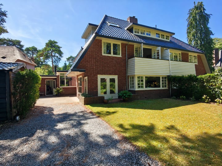 Elegant 1930s Villa | By The Forest | Near Utrecht - Utrecht