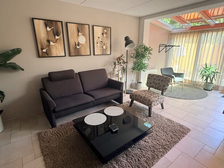 Stylish & Bright Home In Delft W/ Garden & Parking - Delft