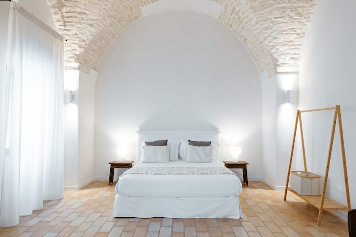 Dimora Ninetta Historic Home With Private Terrace - Martina Franca