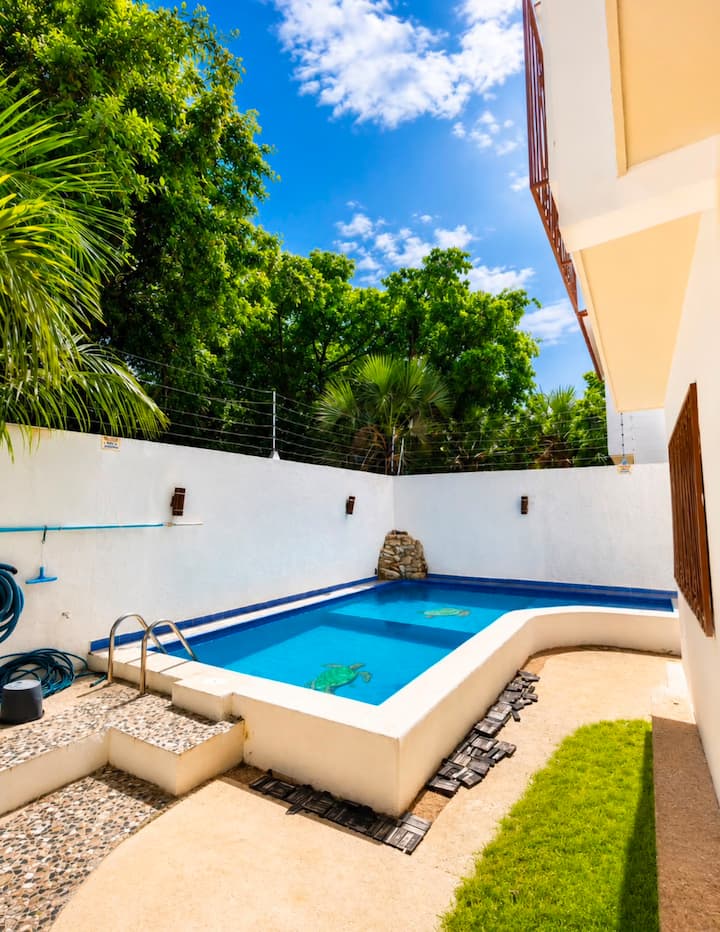 Casa Grande Con Alberca Y Asador Todo Equipado - Cancún