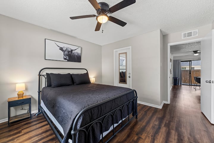Downtown 3 Beds/1 Bath Pets Allowed - Magnolia Heights - San Antonio