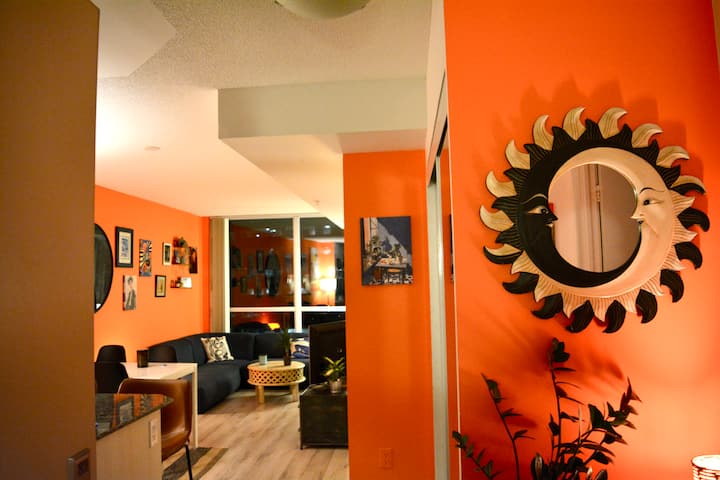 Vibrant 1br On Yonge & Finch Station+free Parking - Toronto