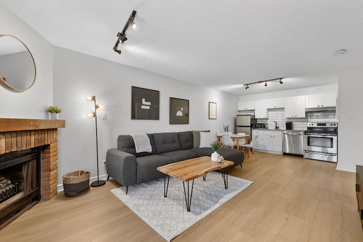 The Moose Lodge - Modern Condo In Collingwood - Collingwood