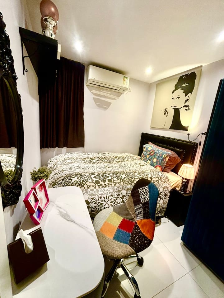 Stylist Private Room In The Heart Of Causeway Bay - North Point