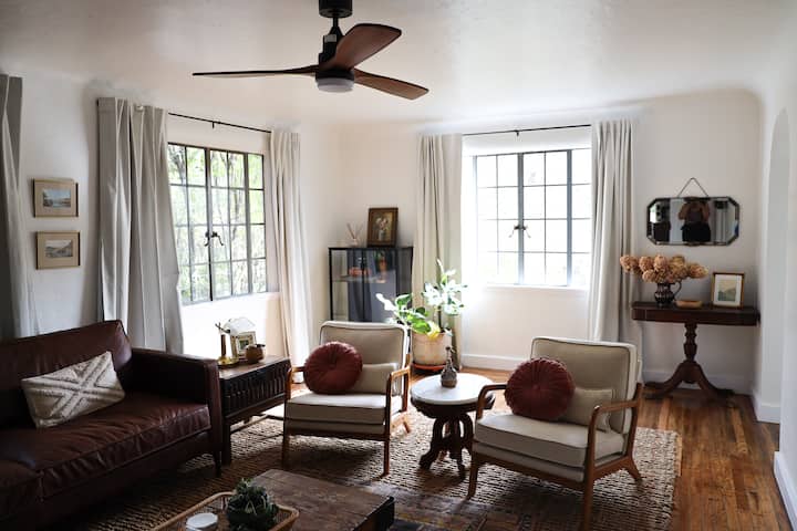 Cozy And Charming Wisteria Cottage - Nevada City, CA