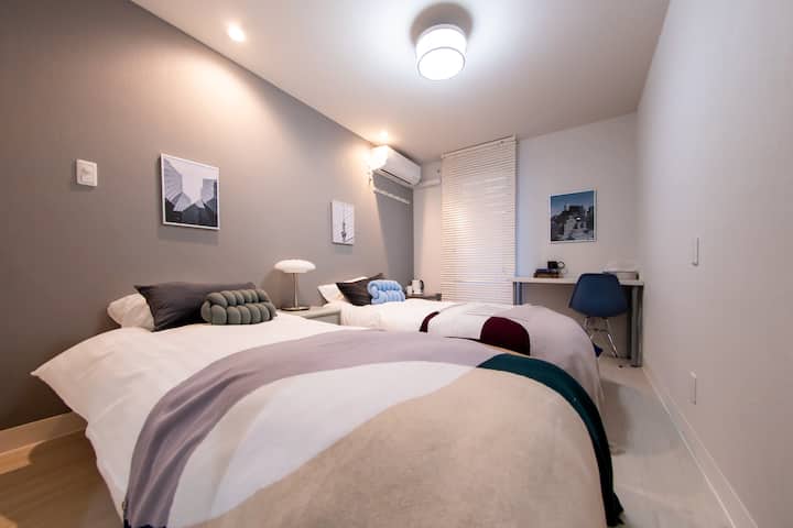 Shinjuku Ice Guestroom 4 (Shared B&t Free Wifi) - Shinjuku City