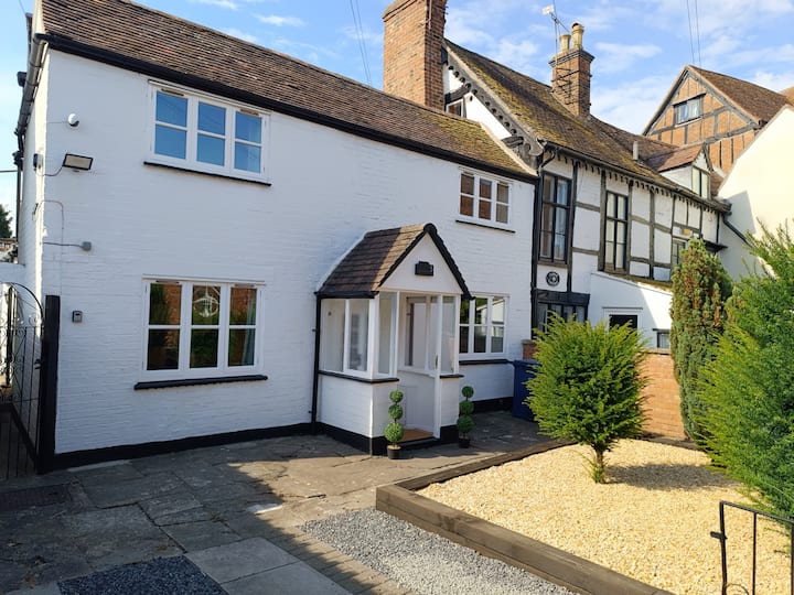 Charming Cottage Central Tewkesbury With Parking - Tewkesbury