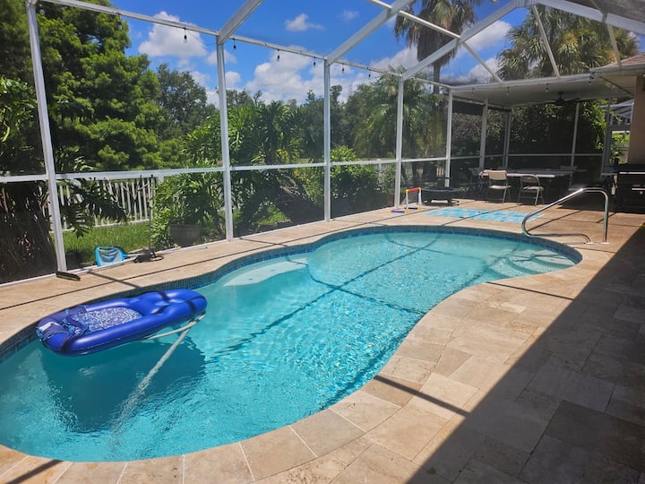 Luxury 4br Pool Home Near Lutz / Wesley Chapel - Land O' Lakes, FL